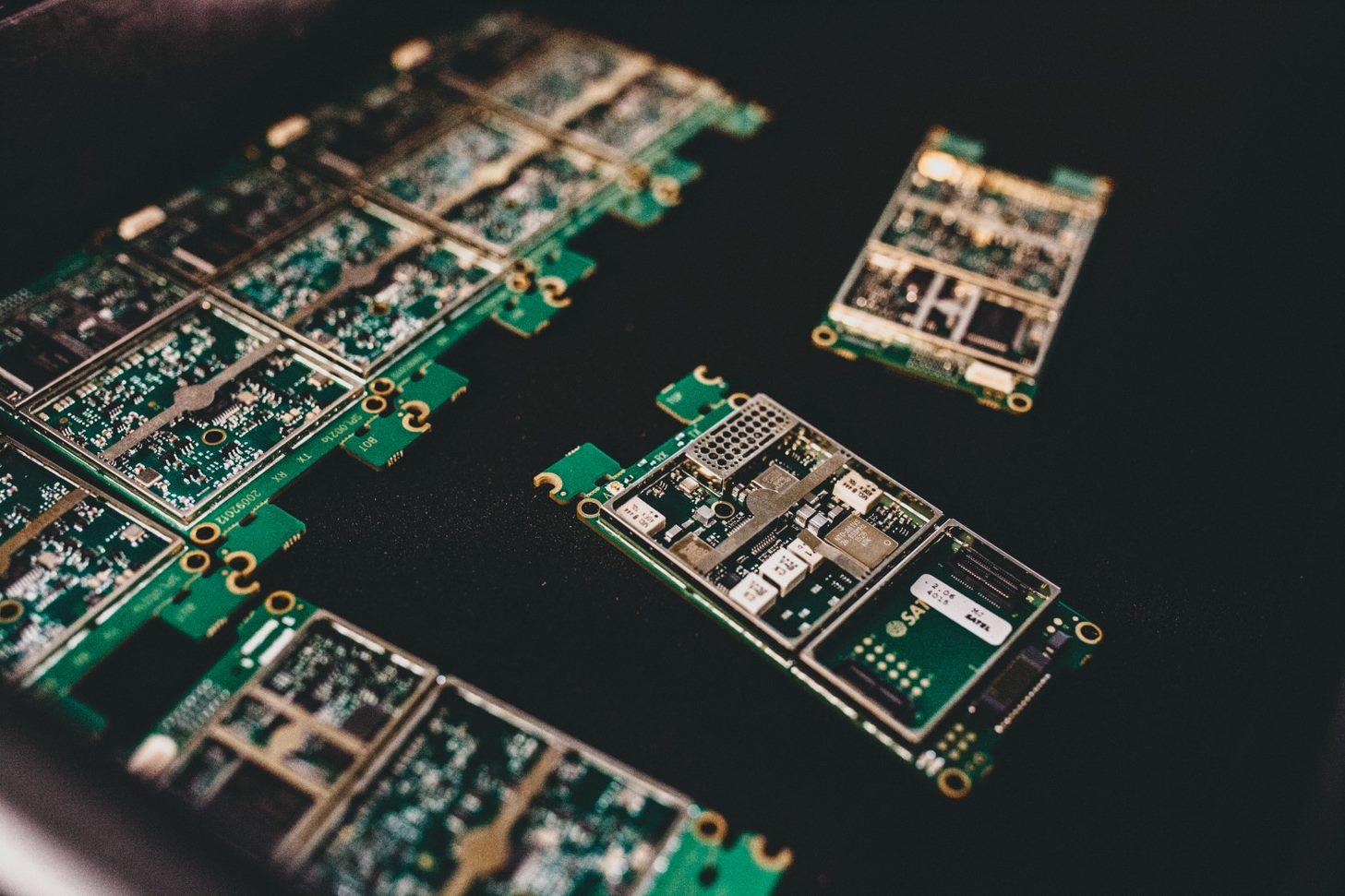 Services | SATEL Switzerland - TUNCELLI SA